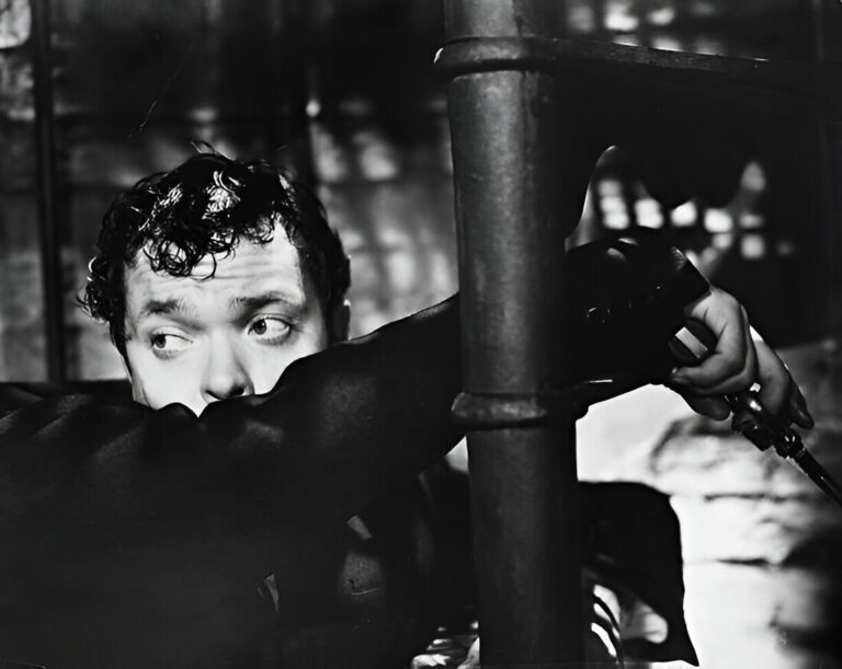 Orson Welles: 110 anni dalla nascita di uno dei maggiori cineasti del ...